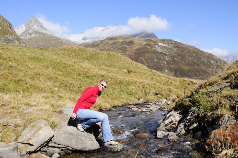 Per fiets en trein naar de bron van de Rijn • Railtripping